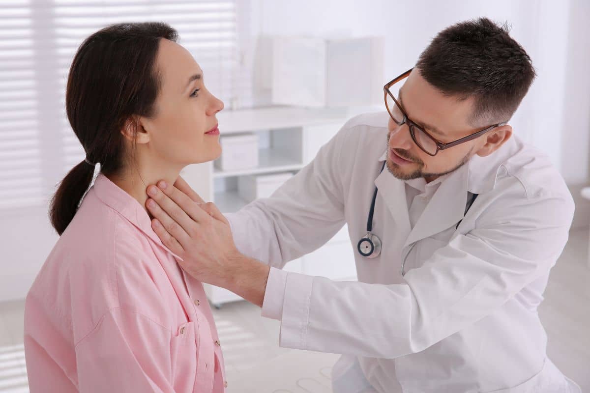 Untreated Thyroid Disease? Learn The Signs & Get Expert Care